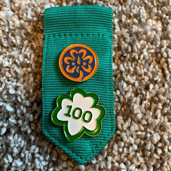 Girl Scouts | Accessories | Girl Scout Insignia Tab With World Trefoil ...